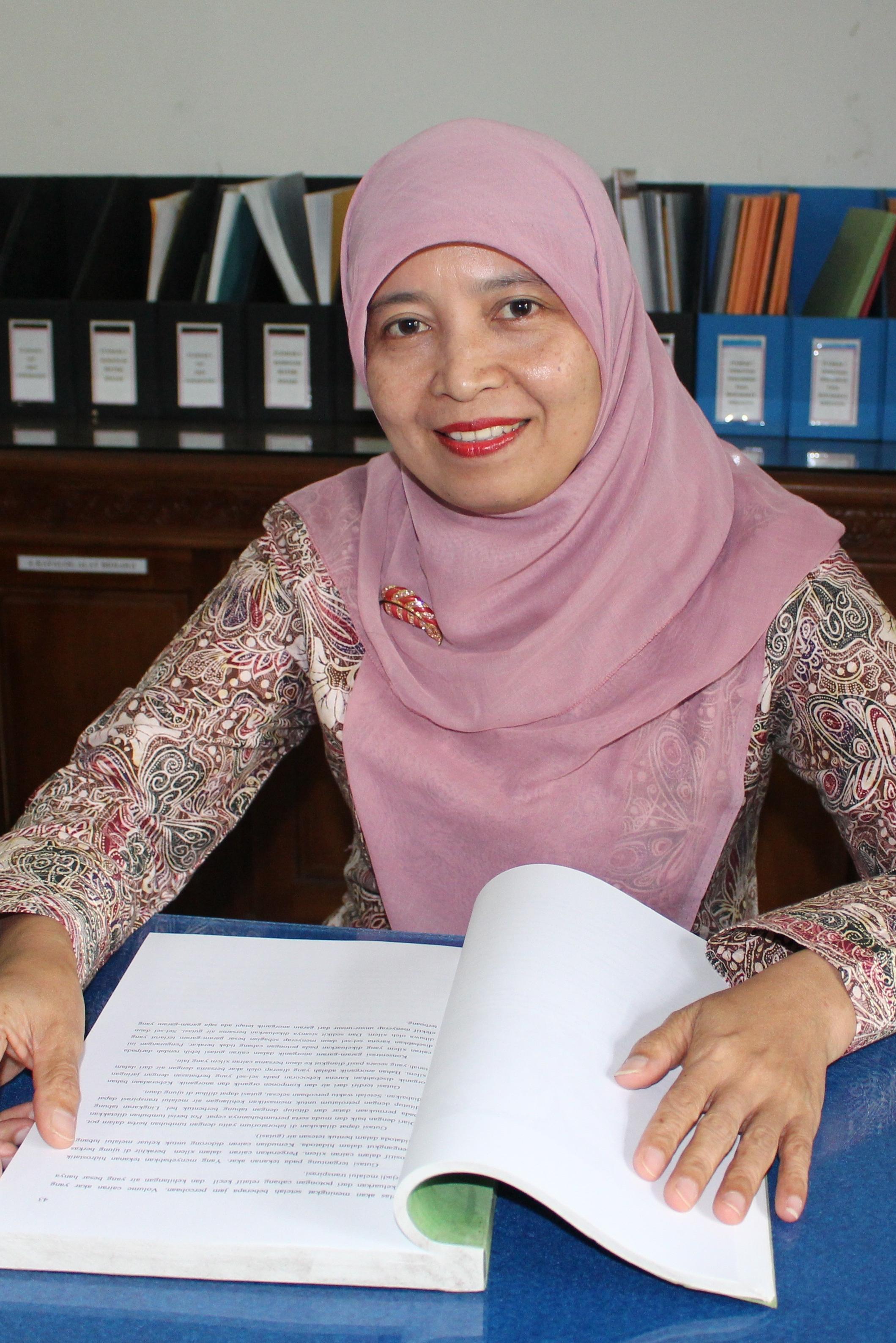 Lecturer And Staff | Faculty of Mathematics and Natural Sciences ...